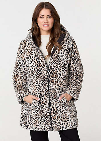 Izabel London Black Reversible Animal Print Puffer Jacket | Kaleidoscope
