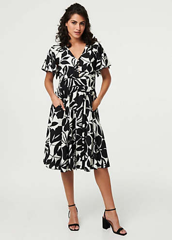 Izabel London Leaf Print Tie Waist Knee Length Dress | Kaleidoscope