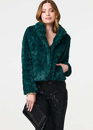 Izabel London Pine Faux Fur Cropped Long Sleeve Jacket | Kaleidoscope