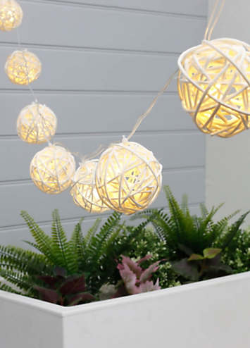 Streetwize 2m Solar Wicker Ball LED String Lights (10 Piece) | Kaleidoscope