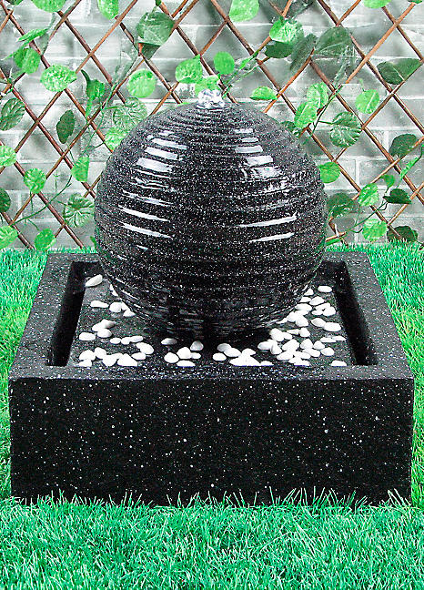 GardenWize Solar Powered Black Ball Square Water Fountain with Lights ...