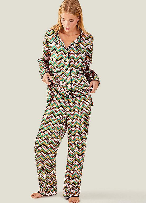 Accessorize Firenzo Zigzag Striped Satin Pyjama Set | Kaleidoscope