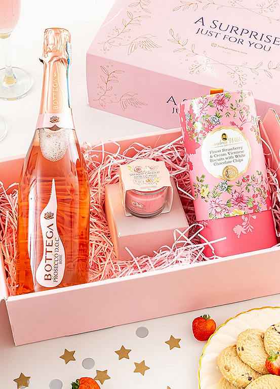 Funky Hampers Strawberries & Sparkle Collection Hamper | Kaleidoscope