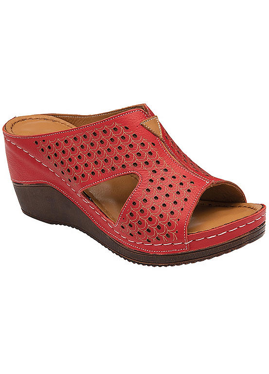 Lotus Red Genevieve Sandals | Kaleidoscope