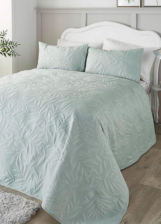 Serene Green Luana Bedspread | Kaleidoscope