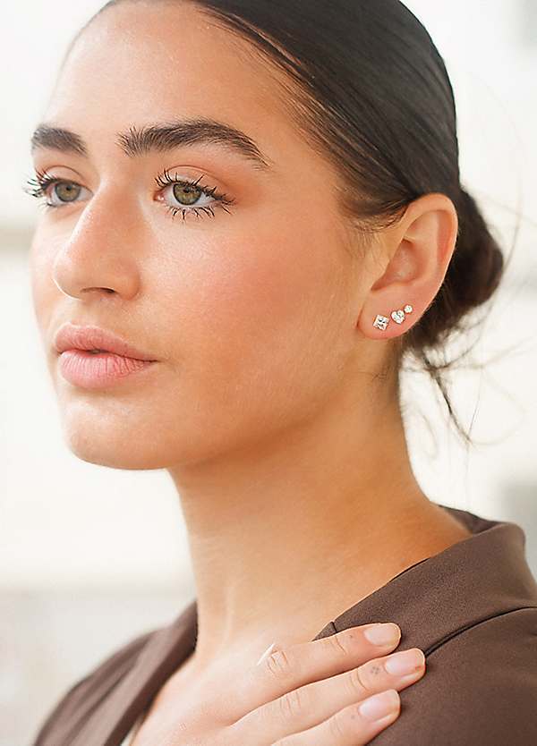 Cubic zirconia square stud earrings store
